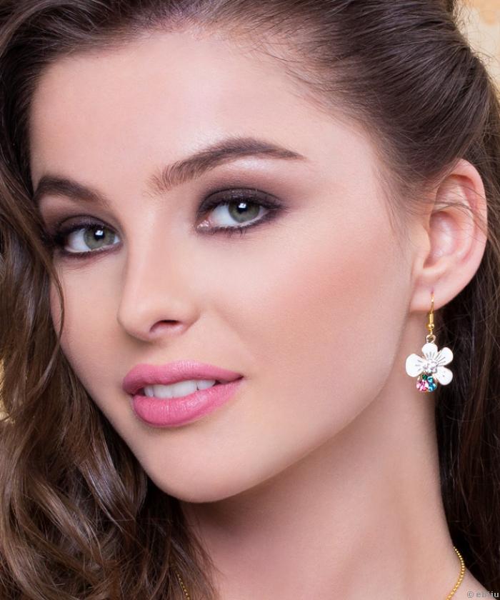 Cercei floare albă cu cristale multicolore