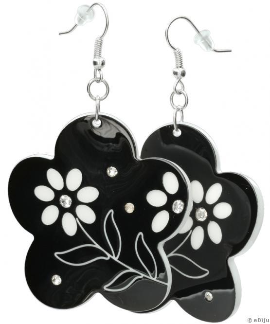 Cercei floare alba pe fundal negru cu strasuri